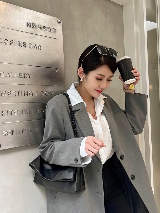 DD’s OOTD #拍照POSE教科書 ｜ POPO筆記