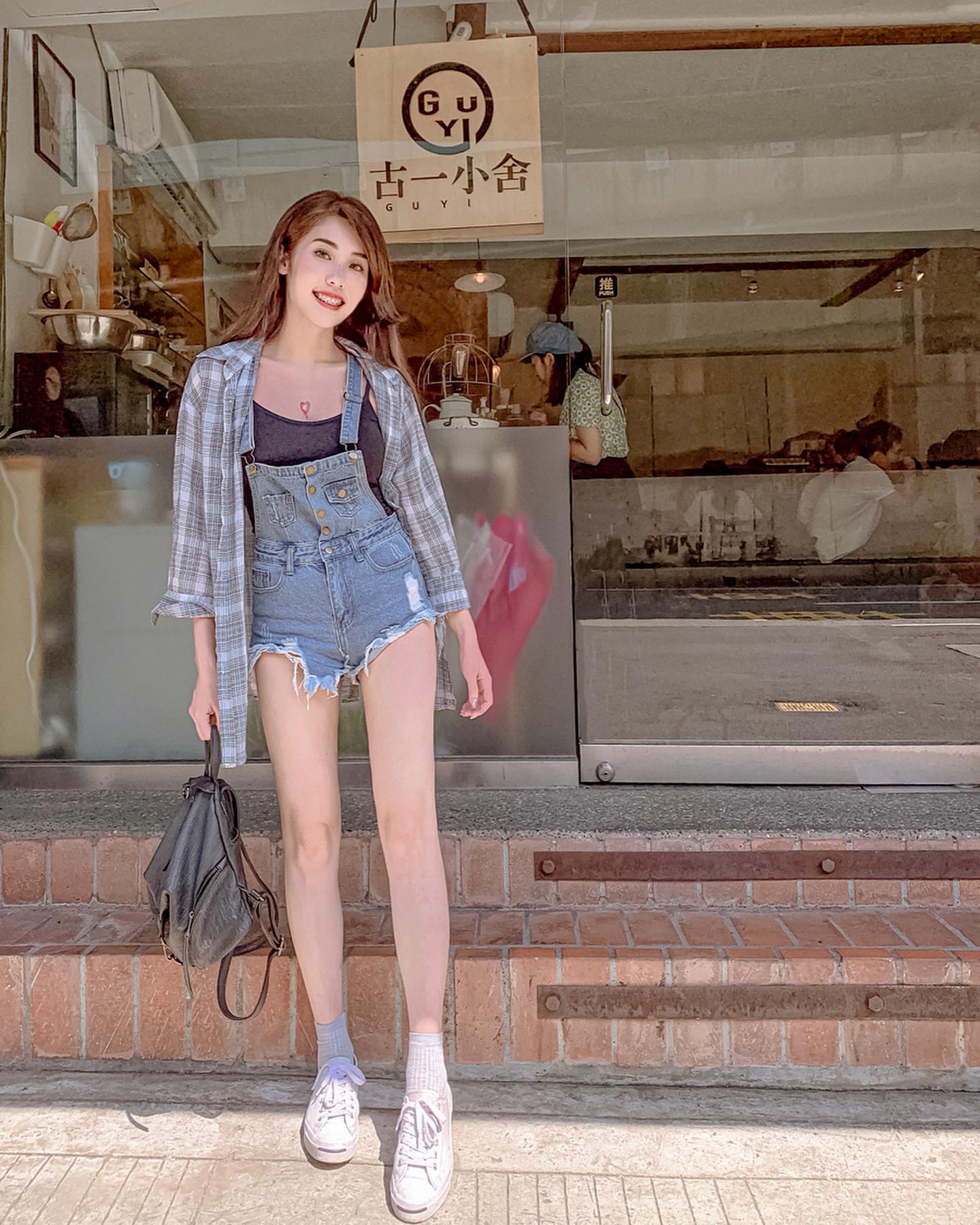 DD's OOTD 丹寧吊帶短褲💙 #經典丹寧穿搭 ｜ POPO筆記