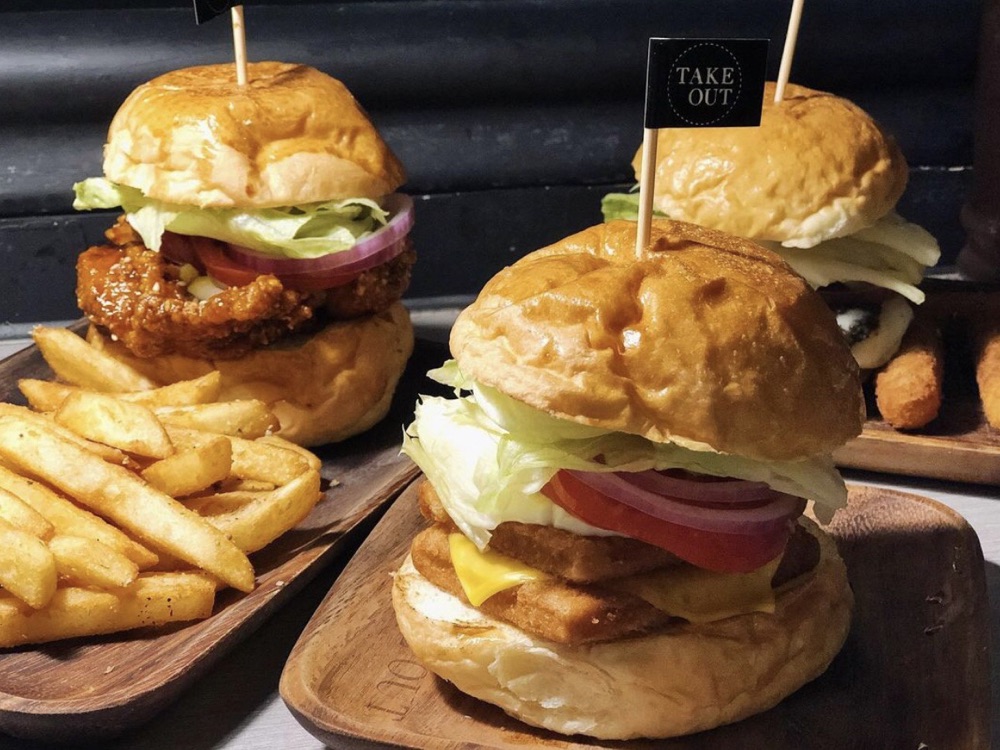 【台北美食↠ TAKE OUT Burger & Cafe ｜ POPO筆記