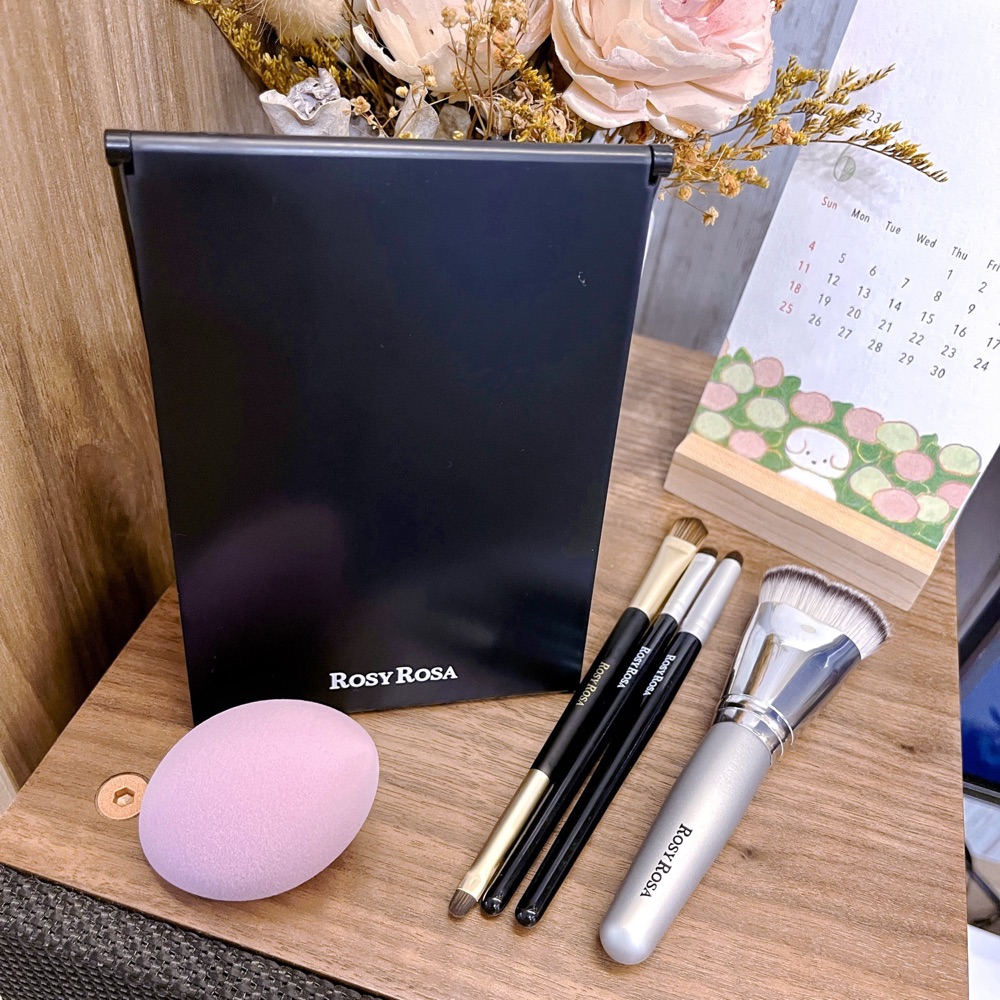 上妝交給Rosy Rosa🌹 真實之鏡｜美妝蛋｜遮瑕刷｜底妝刷｜臥蠶刷 實測分享 🪞 ｜ POPO筆記