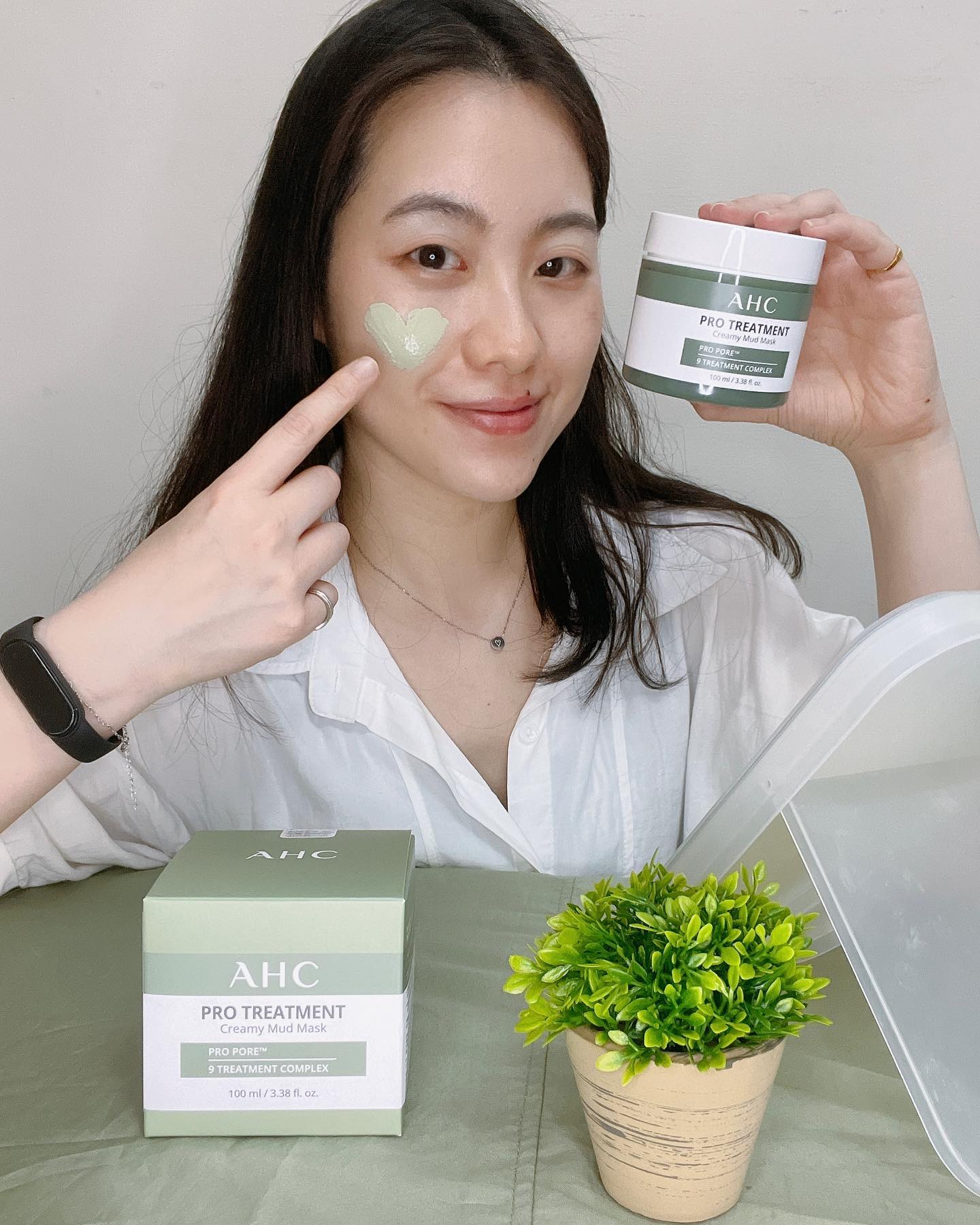 AHC濟州島火山泥膜10分鐘讓你的毛孔清潔溜溜 ｜ POPO筆記