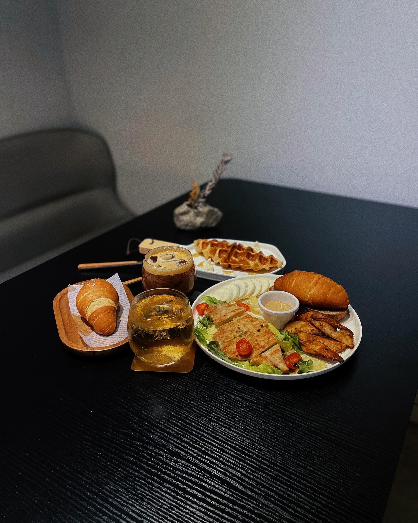 當咖啡與藝術人文結合─Mog cafe墨閣咖啡墨閣 ｜ POPO筆記