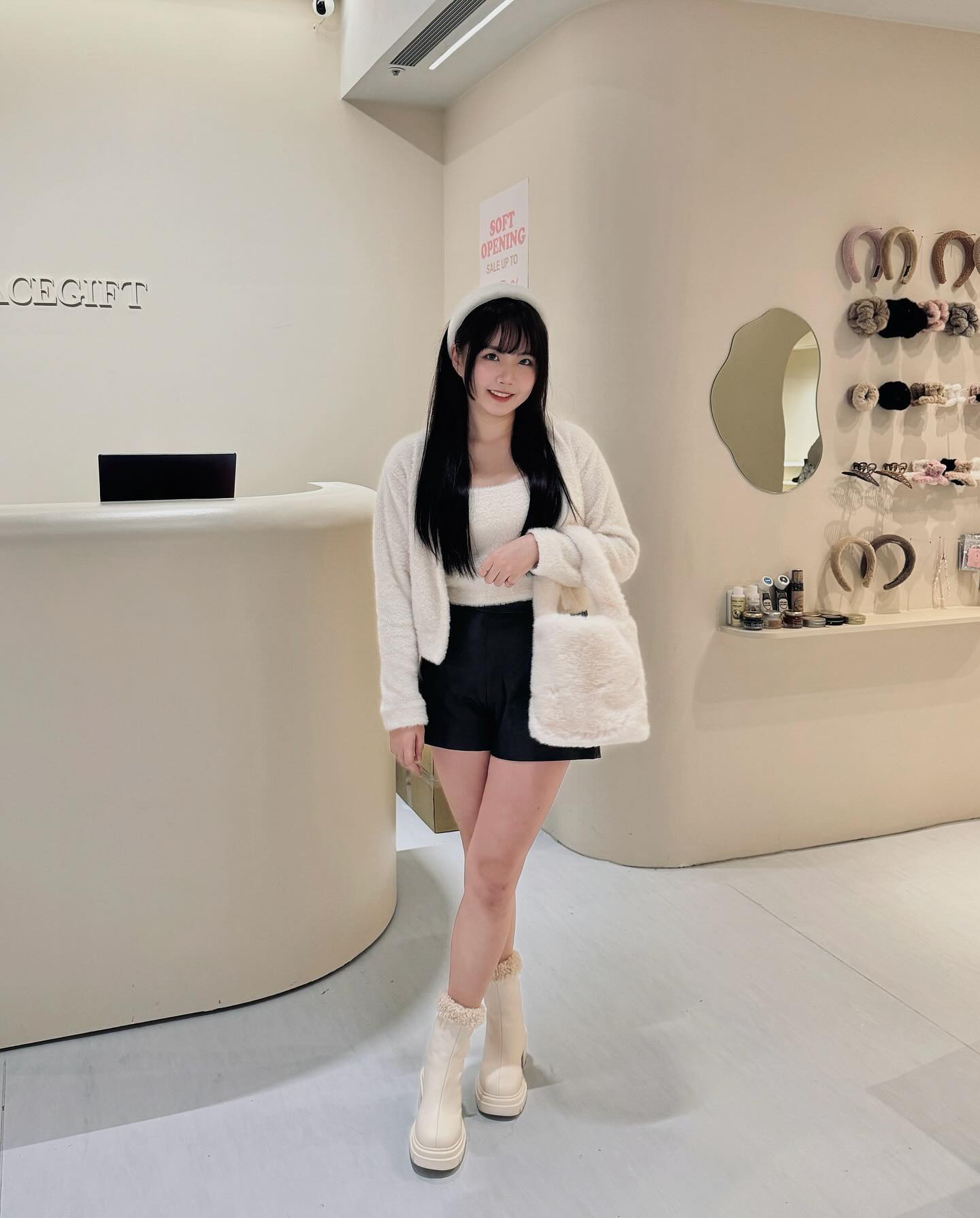 秋冬就是毛絨絨的季節🐏Gracegift信義ATT店女鞋超好逛！ ｜ POPO筆記