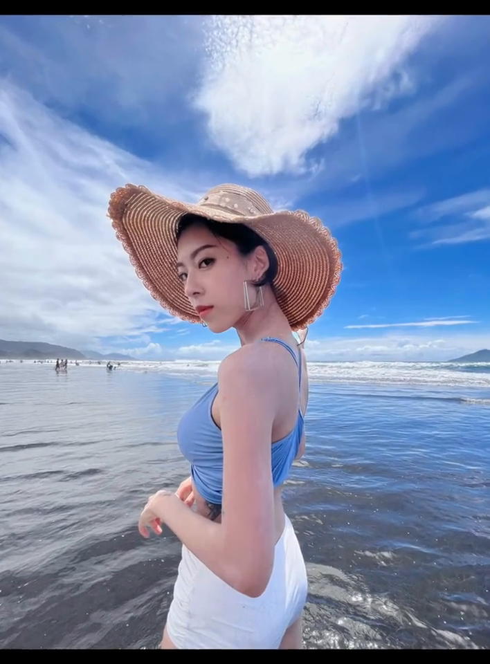 偷穿搭OOTD💙夏日藍白 ｜ POPO筆記